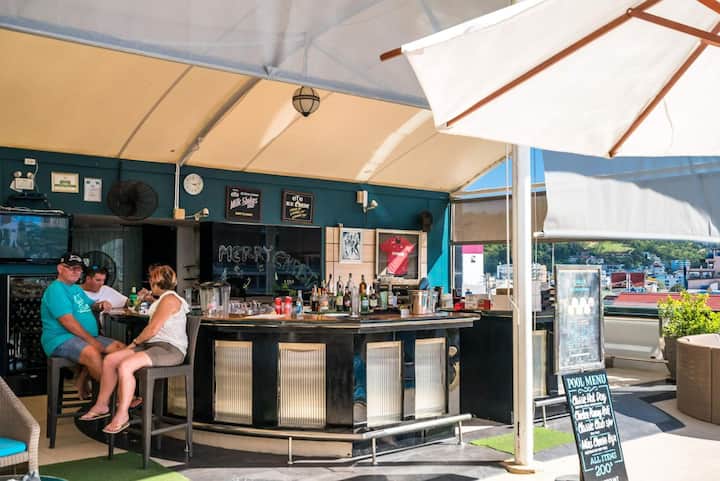 L02 Bangla Suites, Modern Studio On Bangla Road - Patong Beach