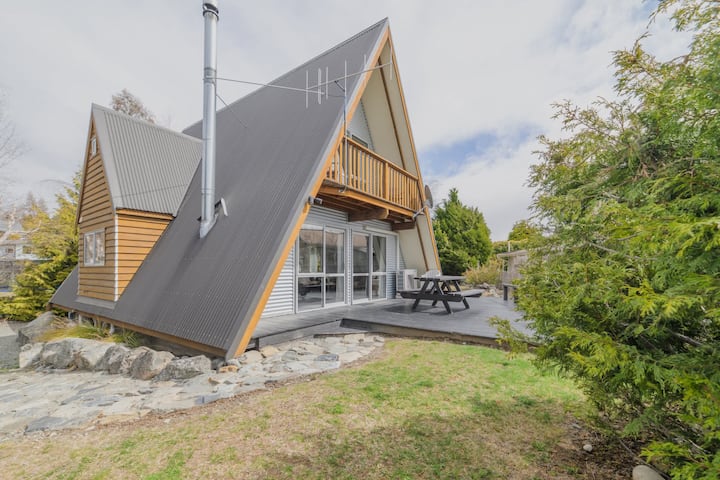 Cozy Lake Tekapo Stay With Mountain Views - Lake Tekapo