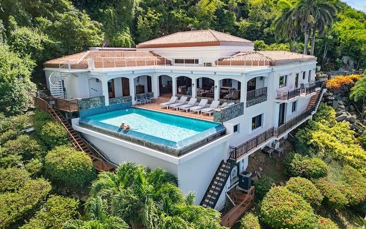 One-level Main Floor - Central Local - Magens Bay - Saint Thomas