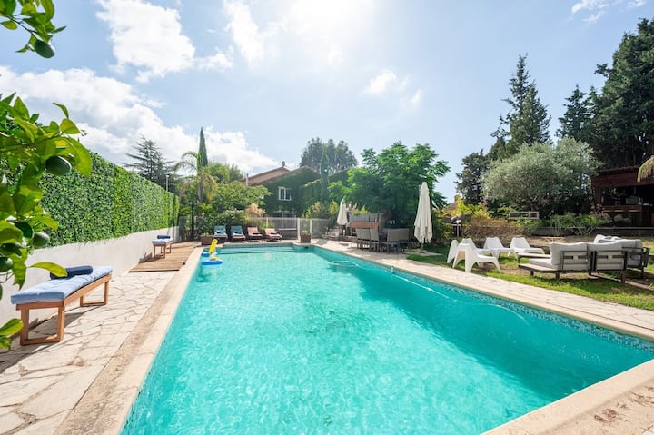 Villa Moderne Avec Piscine : Confort Et Tranquilli - Cannes