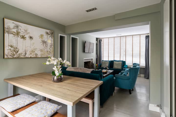 Stylish 4-bedroom Townhouse In The Heart Of Bath - Bath