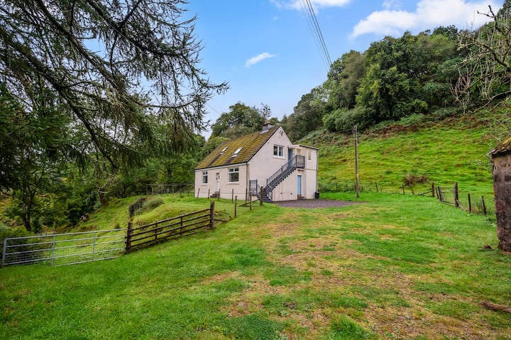 New! Charming 2-bed Cottage On Tranquil Raera Farm - Isle of Mull
