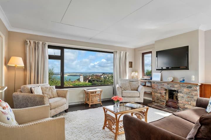 Finest Retreats | Michel - Hayle