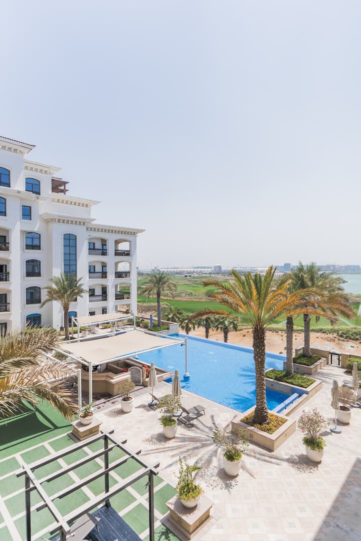 Elegant Studio With Pool & Golf Views In Ansam - Abu Dhabi