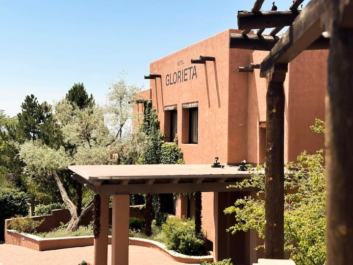 Inviting King Room With Accessible Features - Santa Fe, NM