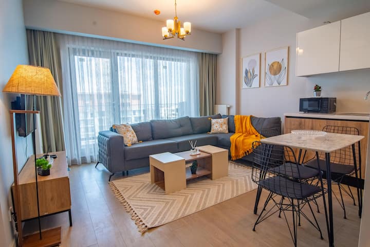 Cozy Retreat: Modern 1br Apt - Estambul