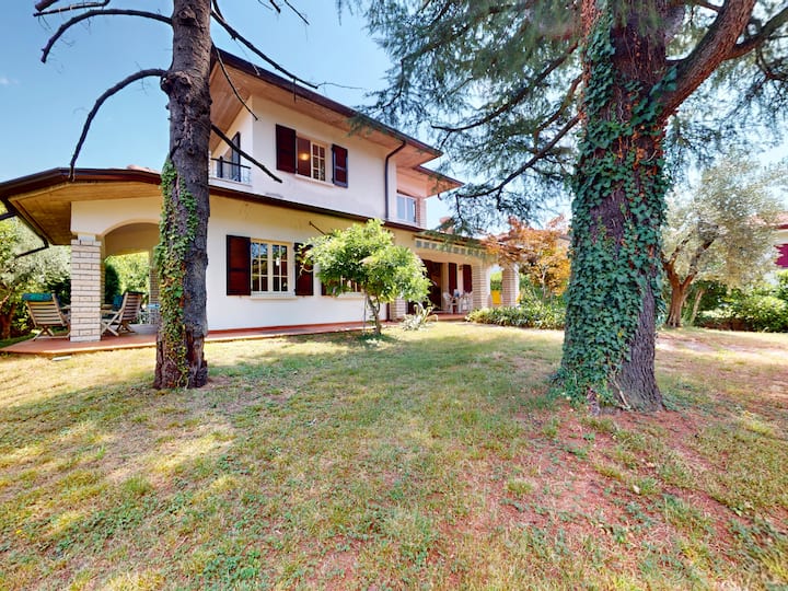 Villa Valentine 200 Mt To The Beach By Bookinggar - Sirmione
