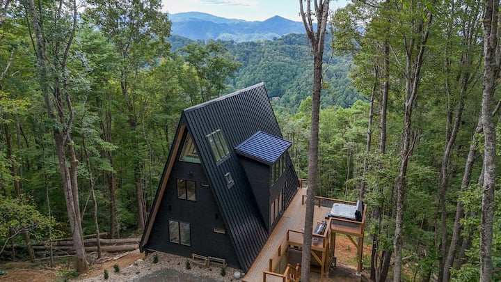 *New* Luxury Aframe, Hot Tub, Sauna - Blowing Rock, NC