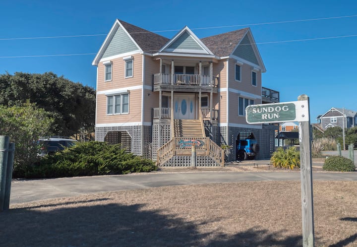 Southern Seasons – Pool, Hot Tub & Pet-friendly - Hatteras, NC