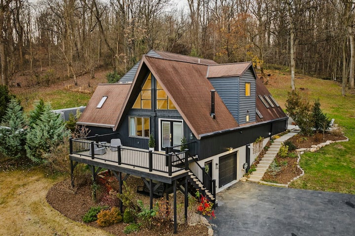 Casa Abide: Minimalist A-frame With Kid's Playroom - Conowingo Reservoir, United States