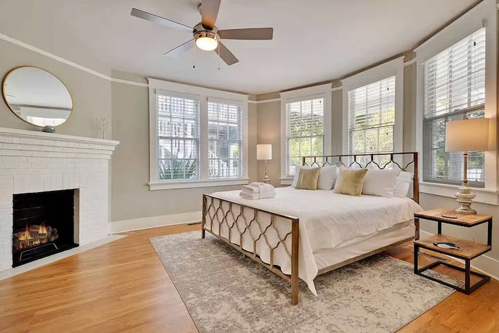 Blue Magnolia | Porch-side Living Steps From King - Charleston, SC