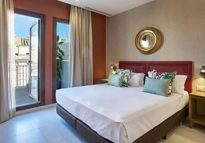 Suite Duplex With Terrace 4pax I Vincci Molviedro - Seville