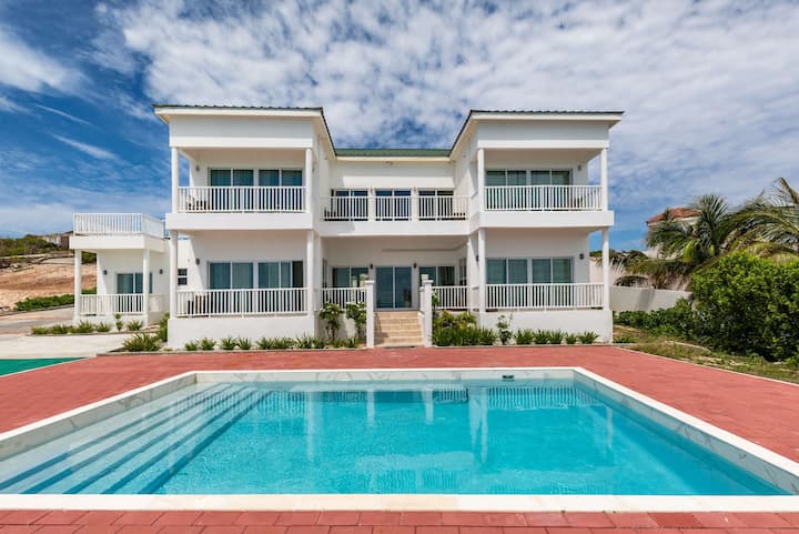 Ocean Views & Pool | Near Grace Bay & Dining - Turks and Caicos Islands