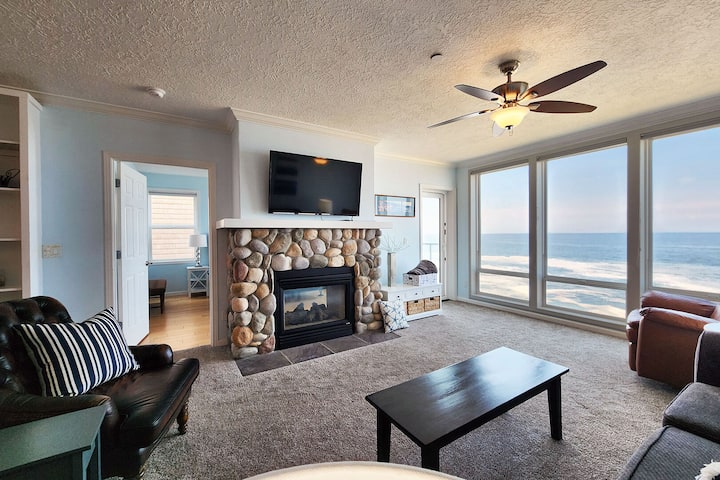 Spectacular Ocean View Condo! Watch For Whales! - Depoe Bay, OR