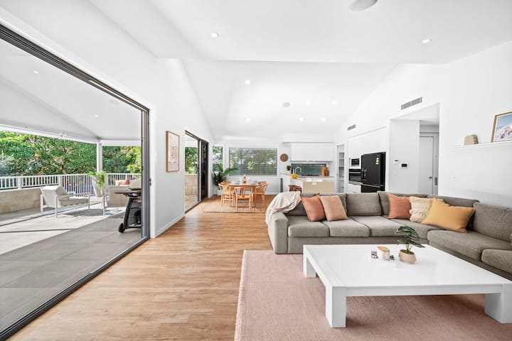 Casa Al Mare - Bribie Island 5bd Retreat - Brisbane