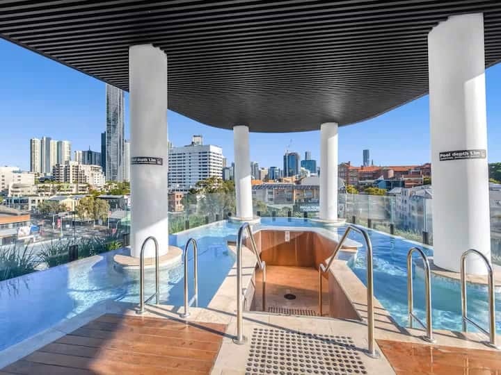 Stylish Valley Stay In Brisbane City Hub - Spring Hill