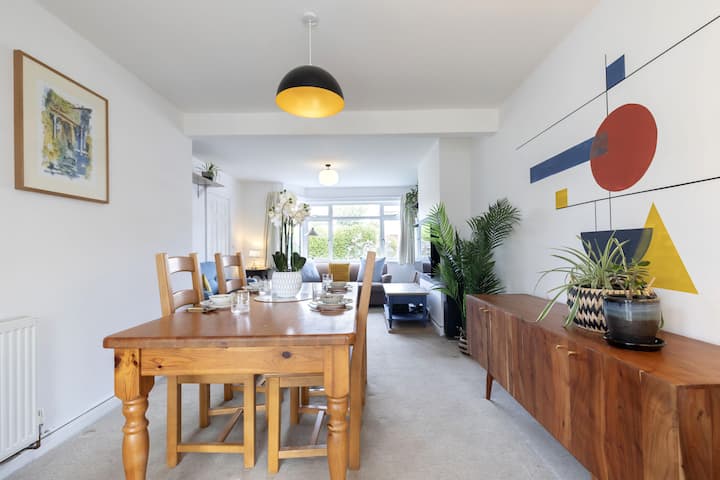 Résidence-budget-salle De Bain Privée-vue Sur Jard - Stroud