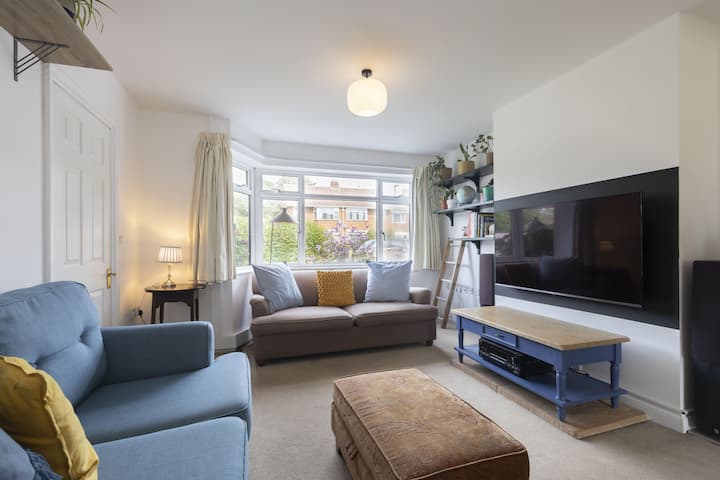 Charming 2-bed Home In Stonehouse - Nailsworth