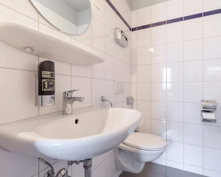 Private Room + En-suite At A&o Berlin Hauptbahnhof - Berlin