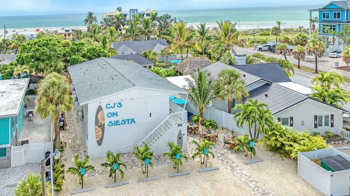 Cjs - Located In Siesta Key Village - 새러소타