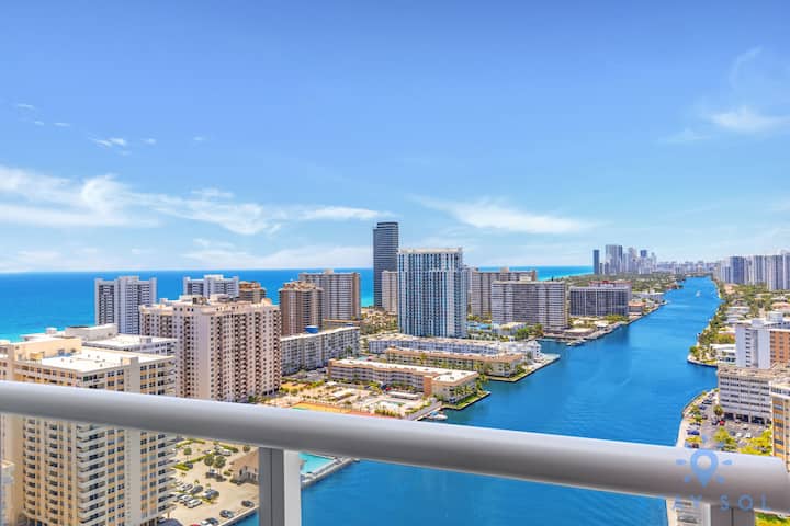 Infinite View Balcony|studio Resort - Hallandale Beach, FL