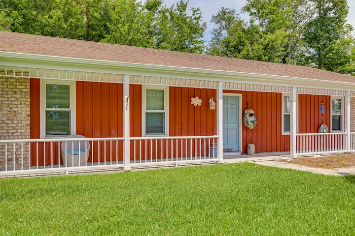 4 Mi To Radio Island Beach: Family Cottage - Beaufort, NC