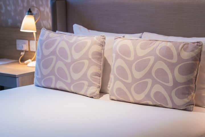 Standard Double Room By Edgbaston Park Hotel - Birmingham