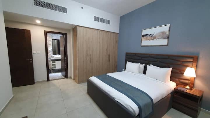 Elegant Three Bedroom Apartment Near Safeer Mall - Sharjah
