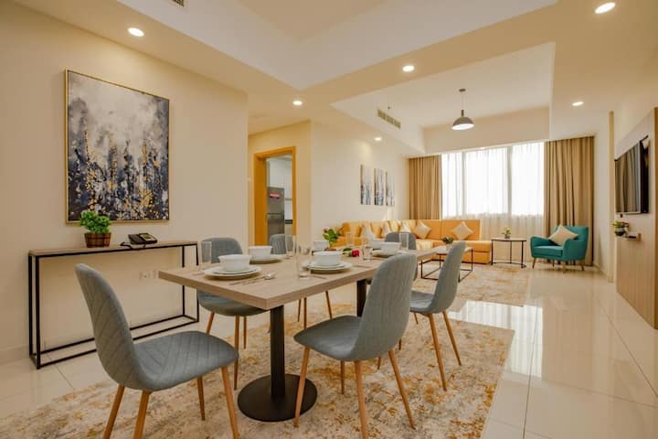 Luxury 2bhk W/kitchen,pool,parking | Century Mall - Fujairah