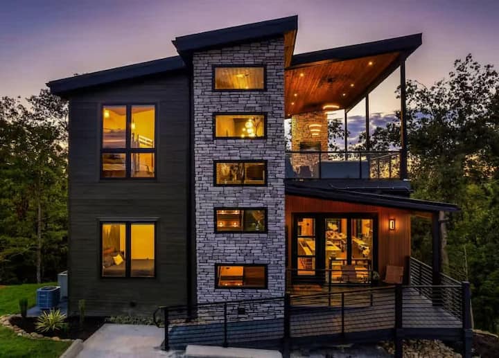 The Falls @ Reedmont Indoor Waterfall Grotto Pool - Sevierville, TN