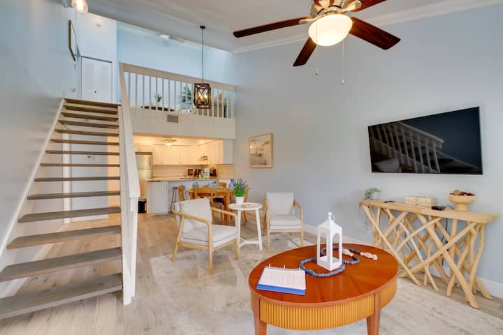 7 Mi To River District & Beach: Fort Myers Retreat - Fort Myers, FL