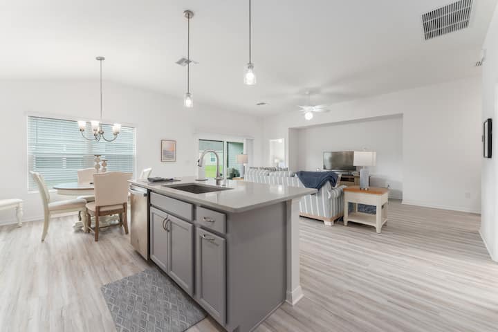 Bauhaus Breeze In The Villages - Leesburg, FL