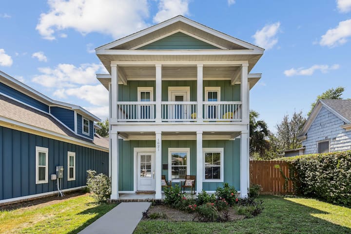 Pet Friendly East Hill New Home By Graffiti Bridge - Pensacola, FL