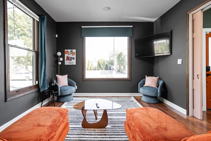 Mass Ave Escape | Dine, Shop & More Steps Away - University Heights – Indianapolis
