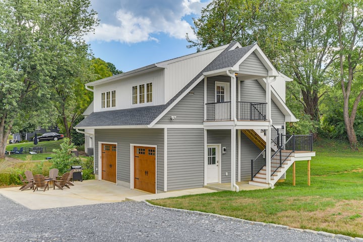 1 Block To Usna Stadium: Modern Annapolis Home! - Maryland