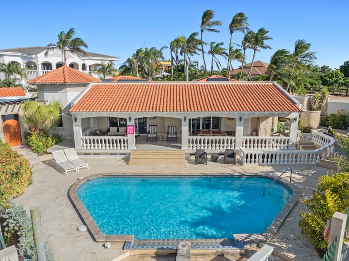 5-minute Drive To Eagle Beach! Private Pool! - Aruba