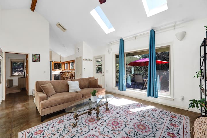 Light Filled Home Near Uofo And Hayward Field - Eugene, OR