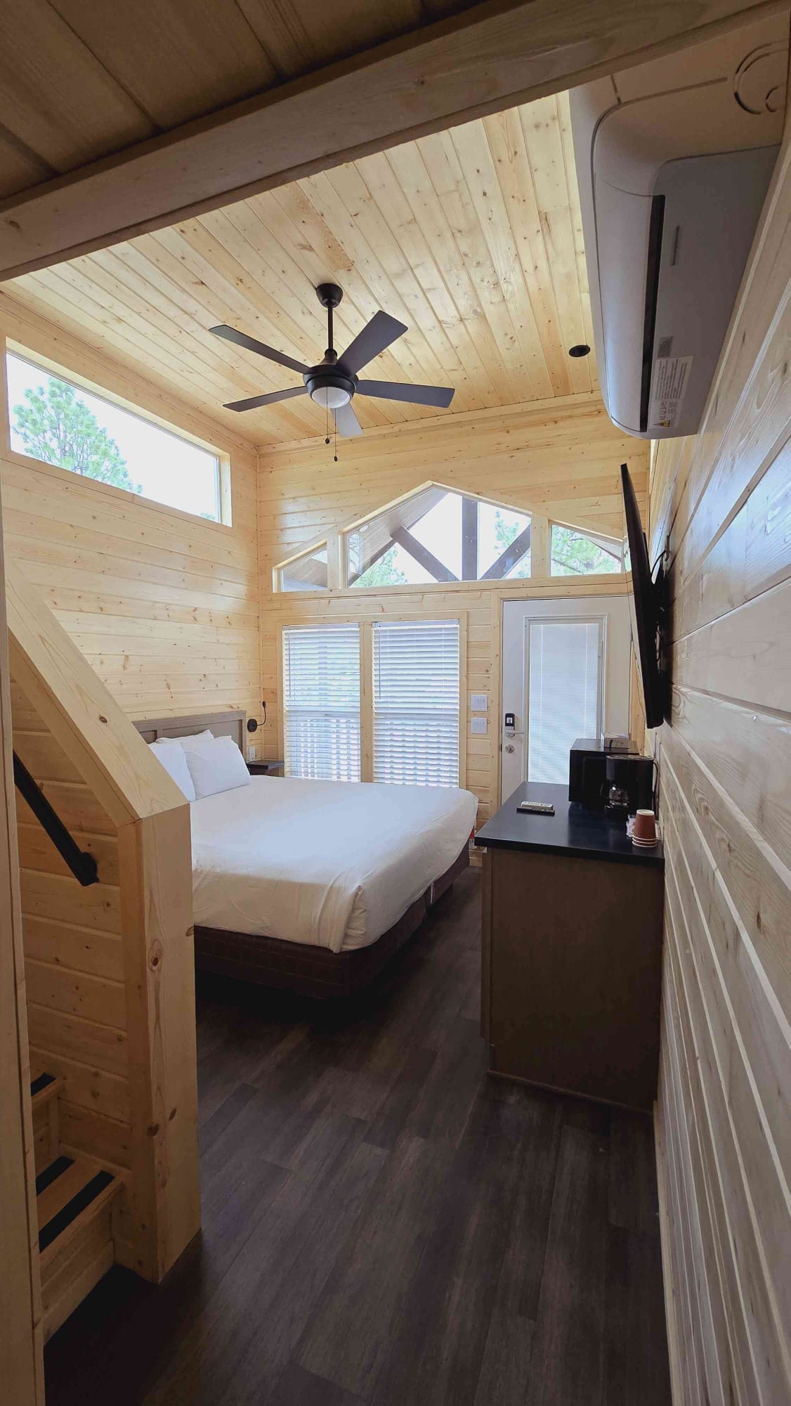 067A Grand Canyon Chalet near South Rim With Loft - Cabins for Rent in ...