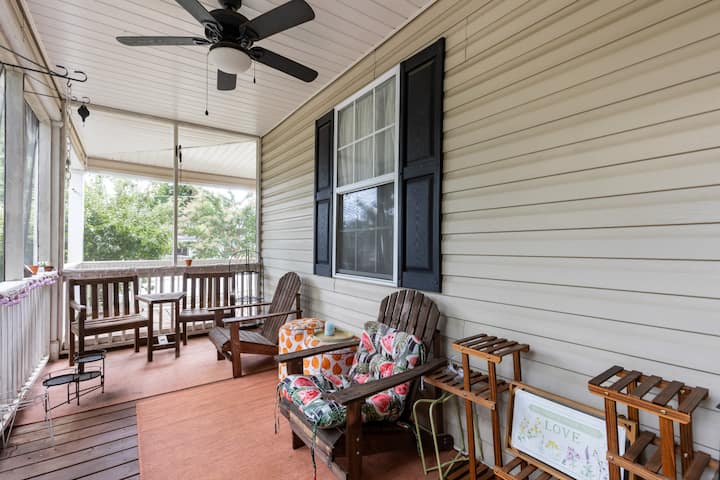 Modern Estate • Front Porch • Outdoor Seating - Spartanburg, SC