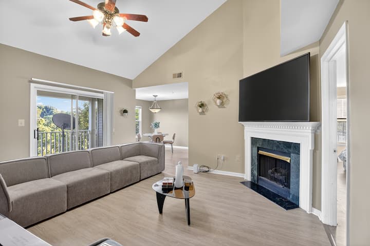 Cozy Pikesville Penthouse With Basketball Arcade - Owings Mills, MD