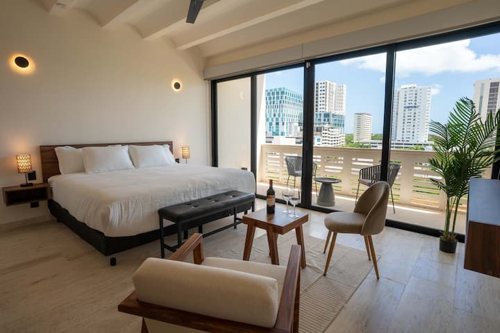 City Escape: Safe, Stylish & Connected - Cancún