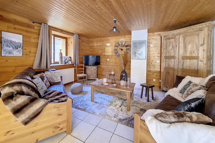 Chalet Spacieux · Centre Village Des Granges · S - Val Thorens