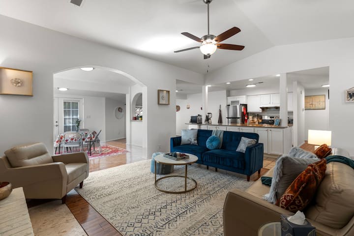 Steps From Balloon Fiesta Park / Outdoor Retreat - Albuquerque, NM