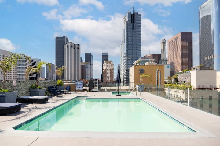 Stylish Dtla Loft W/ Rooftop Pool & Hot Tub - Little Tokyo - Los Angeles