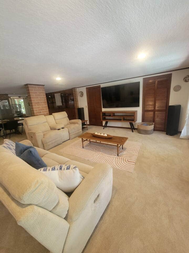 Stunning 5-bedroom Family Retreat In Lakeland, Fl - Lakeland, FL