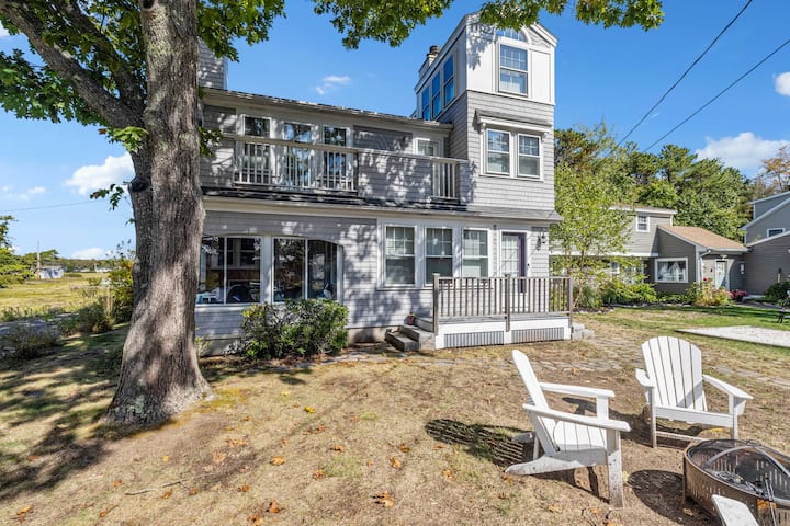 Sunny Lighthouse - Goose Rocks - Kennebunkport, ME