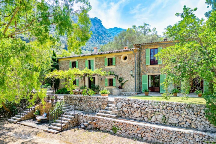 Impressive Retreat Near Valldemossa - Deià