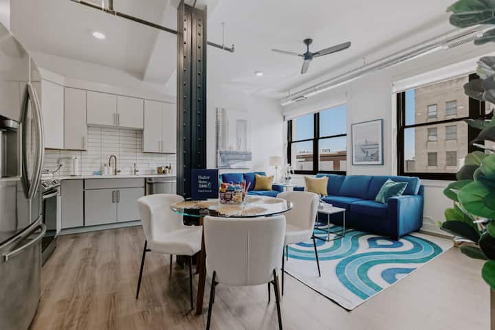 Downtown Lincoln Condo, Walk To Haymarket & Unl. - Pawnee State Recreation Area, Lincoln