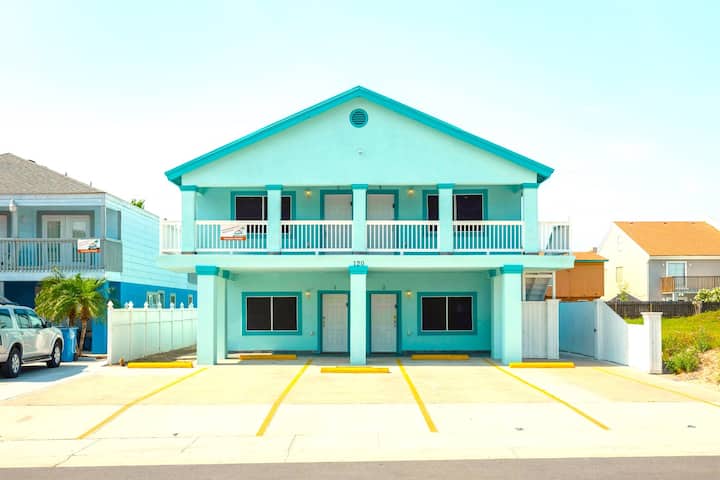Lantana Retreat  Sleeps 28 W/ Private Pool - South Padre Island
