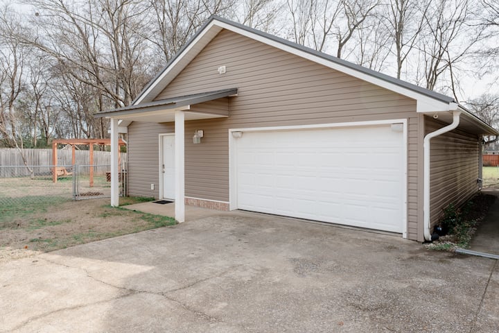 The Alabama Guest House - Tuscaloosa, AL